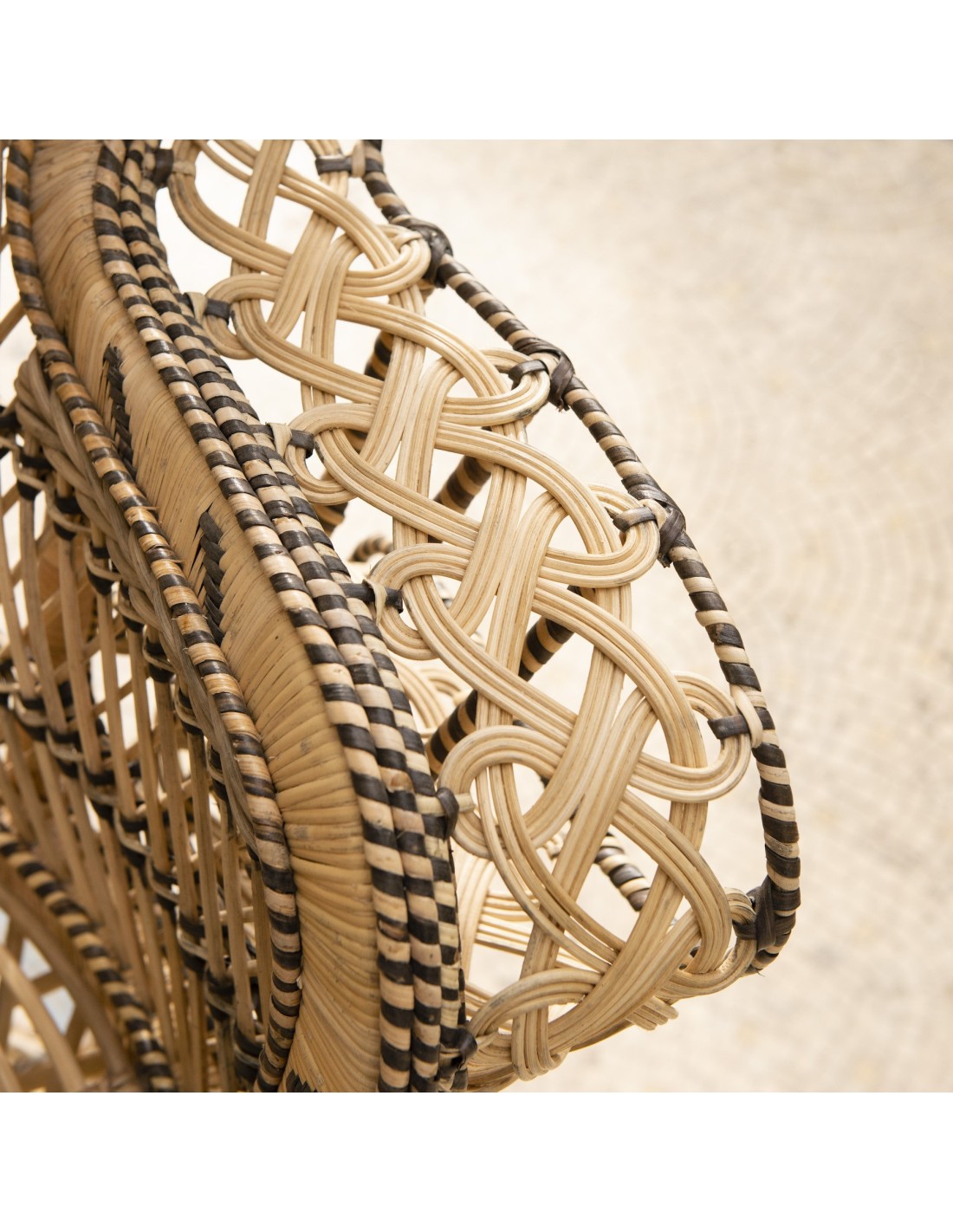 Peacock rattan armchair Croisillons